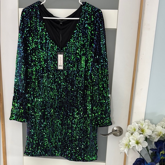 Romeo & Juliet Couture | Dresses | Romeo Juliet Couture Green And Blue ...